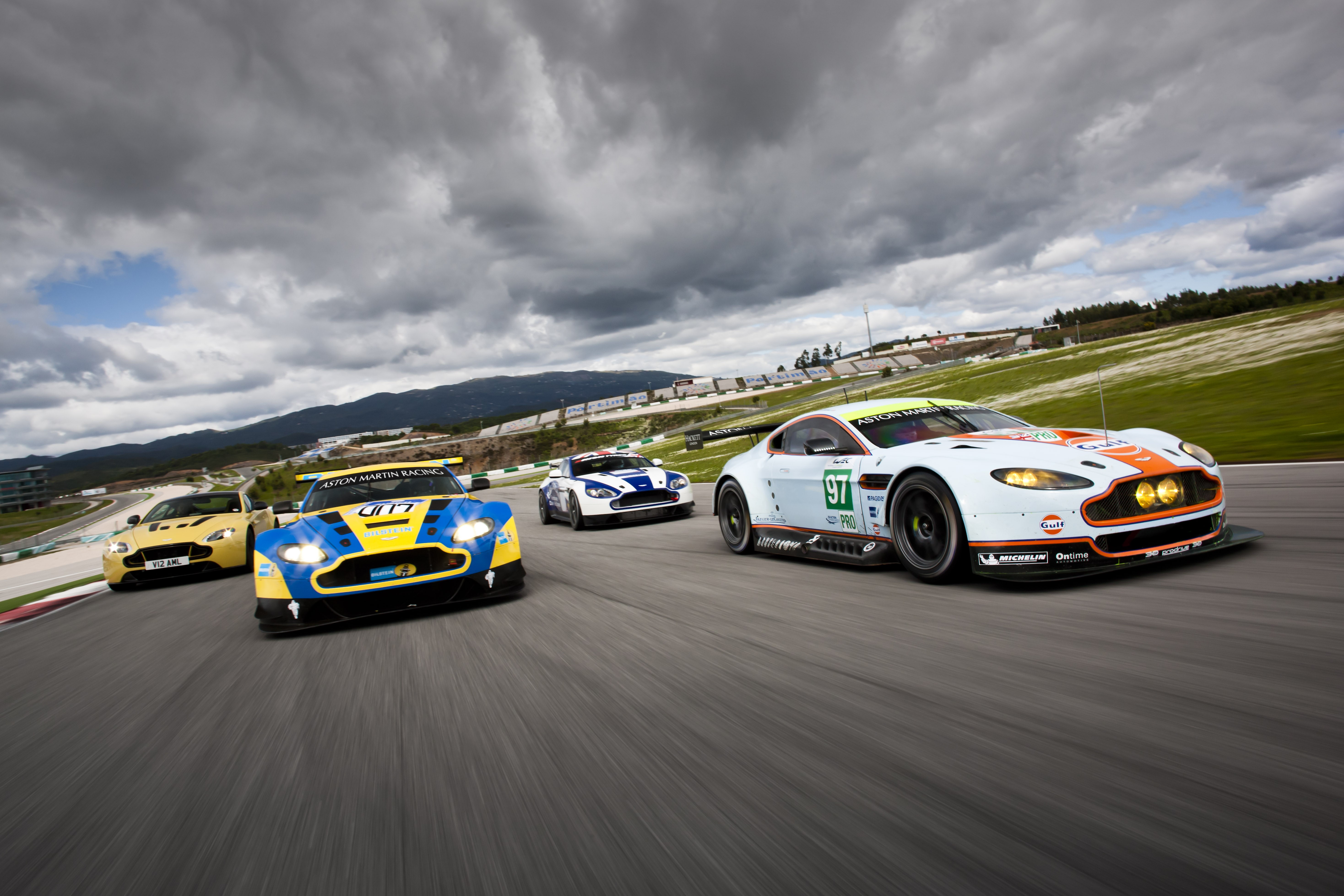 Ten Years of Aston Martin Racing. - Littlegate Publishing Ten Years of Aston Martin Racing. - Littlegate Publishing