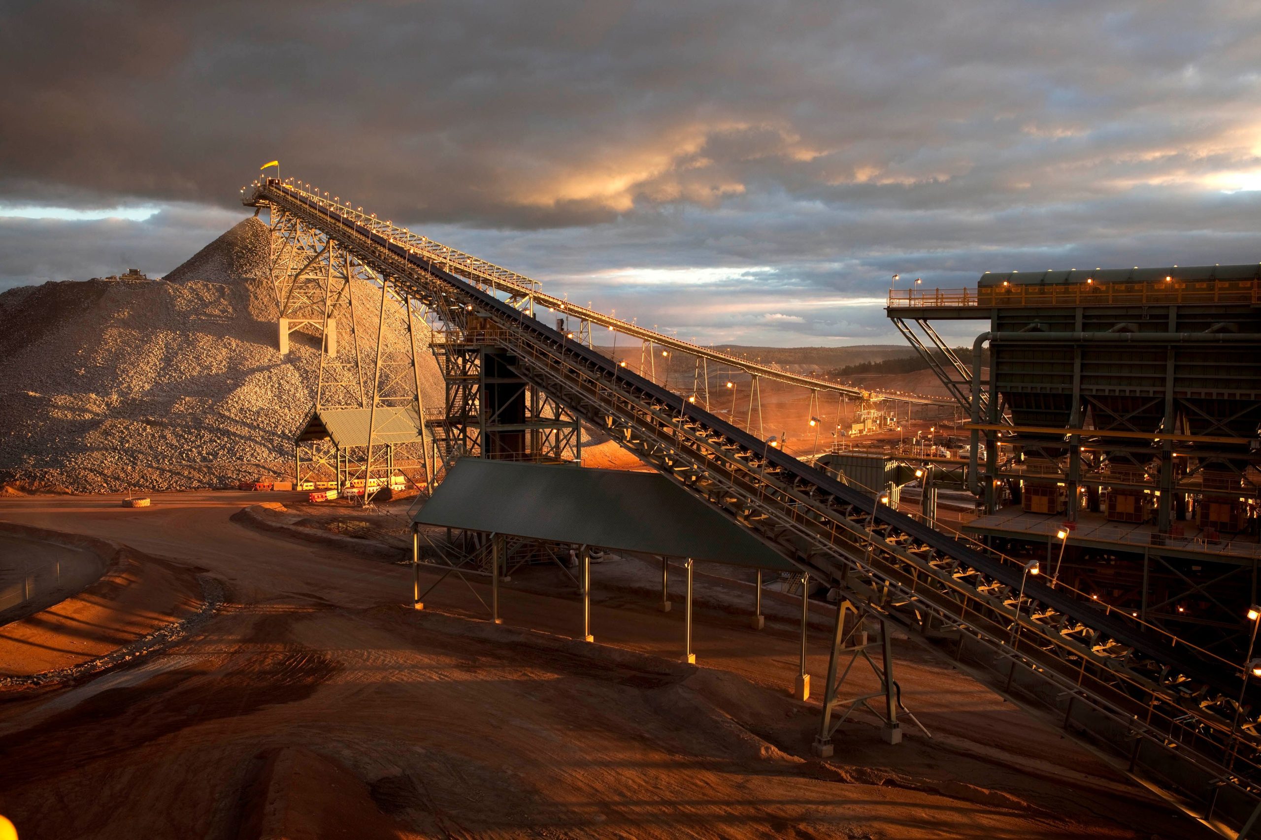 Newmont Corporation: World Leading Gold Producer - Littlegate Publishing Newmont Corporation: World Leading Gold Producer - Littlegate Publishing