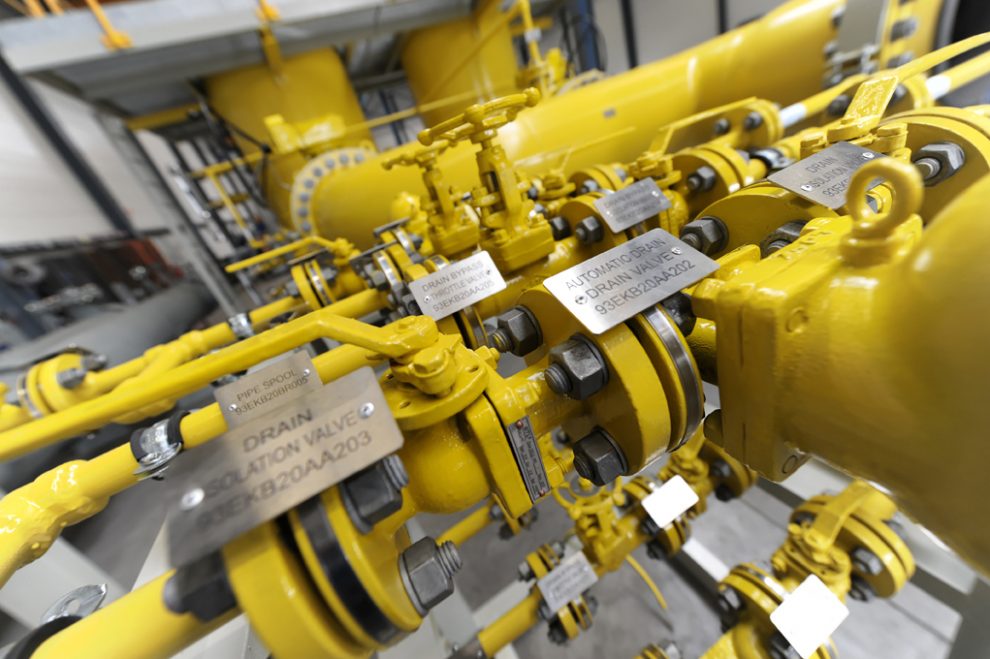 Petrogas. Energizing the future. - Littlegate Publishing