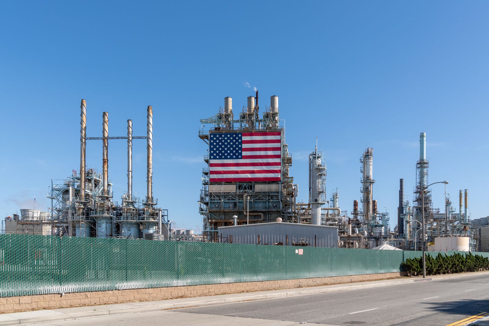 Marathon Petroleum Corporation: Leading Refining Services - Littlegate ...